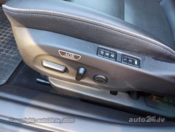 Opel Insignia 2017 in Tallinn, with an engine capacity of 1.50 L and mileage of 105 thousand km for 12300 €, photo 10 on AUTOMOTO.COM.LV