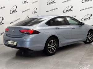 Opel Insignia 2017 in Vilnius, with an engine capacity of 1.60 L and mileage of 212 thousand km for 7900 €, photo 3 on AUTOMOTO.COM.LV