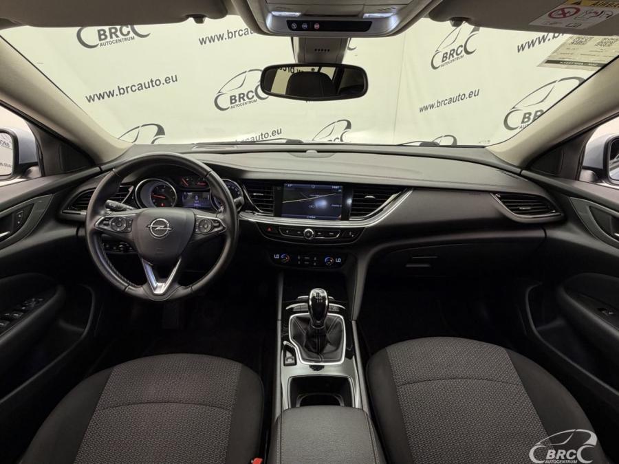 Opel Insignia 2017 in Vilnius, with an engine capacity of 1.60 L and mileage of 212 thousand km for 7900 €, photo 4 on AUTOMOTO.COM.LV