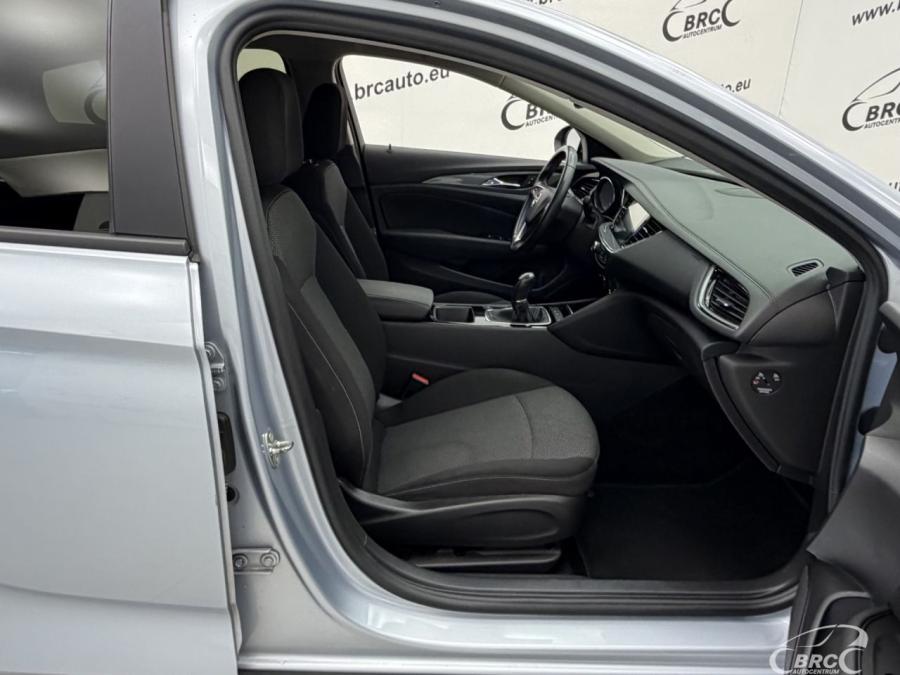 Opel Insignia 2017 in Vilnius, with an engine capacity of 1.60 L and mileage of 212 thousand km for 7900 €, photo 5 on AUTOMOTO.COM.LV