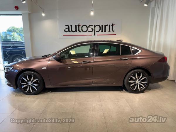 Opel Insignia 2018 in Tallinn, with an engine capacity of 1.50 L and mileage of 128 thousand km for 12990 €, photo 4 on AUTOMOTO.COM.LV