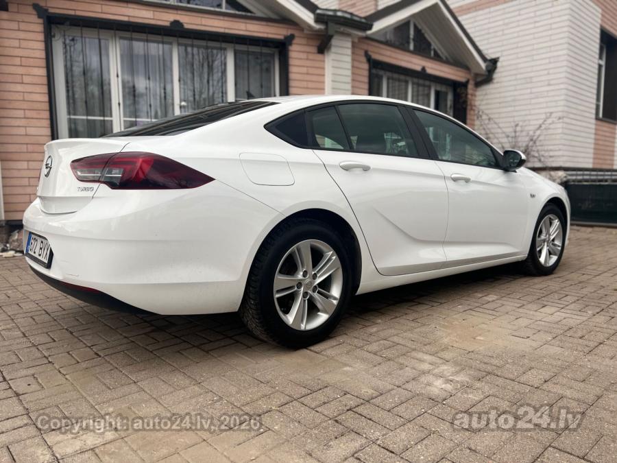 Opel Insignia 2019 in Johvi, with an engine capacity of 1.50 L and mileage of 139 thousand km for 9990 €, photo 4 on AUTOMOTO.COM.LV
