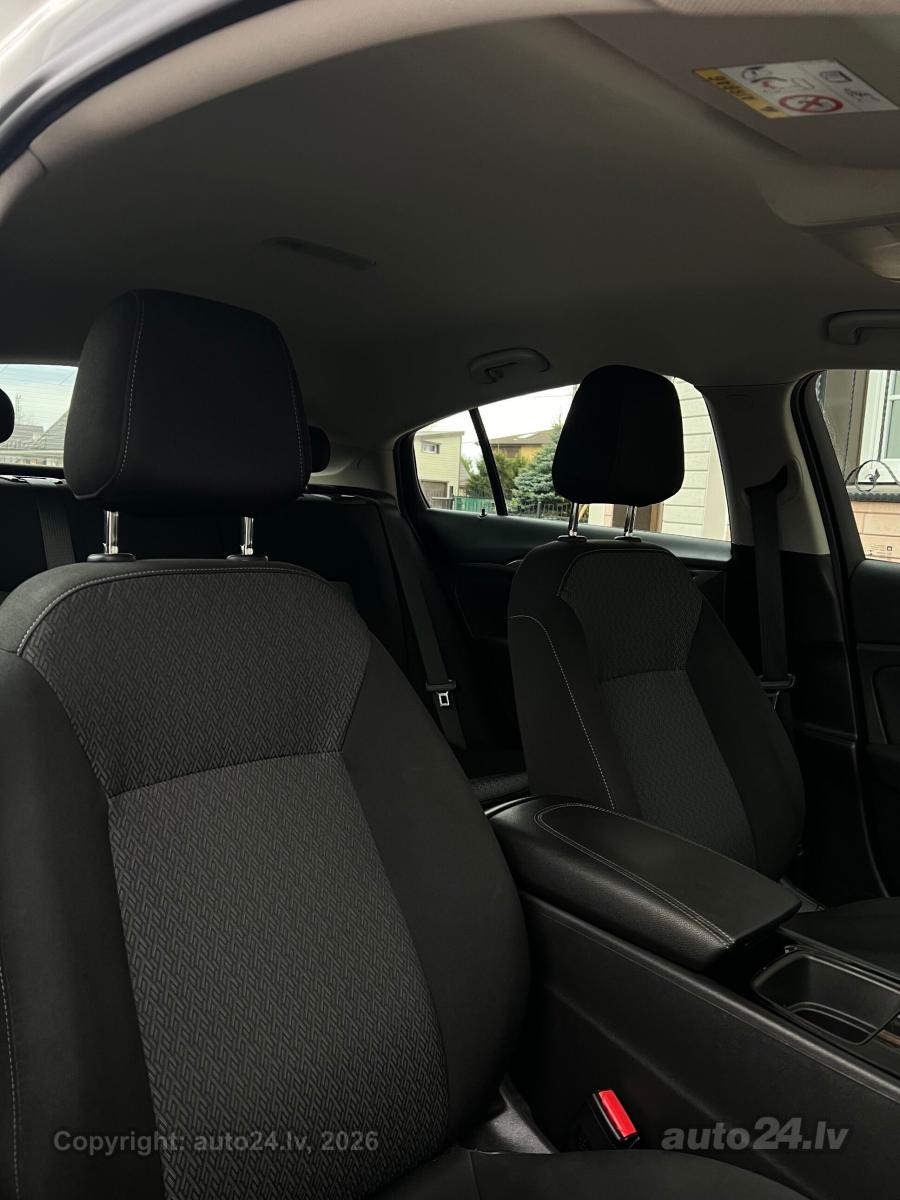 Opel Insignia 2019 in Johvi, with an engine capacity of 1.50 L and mileage of 139 thousand km for 9990 €, photo 9 on AUTOMOTO.COM.LV