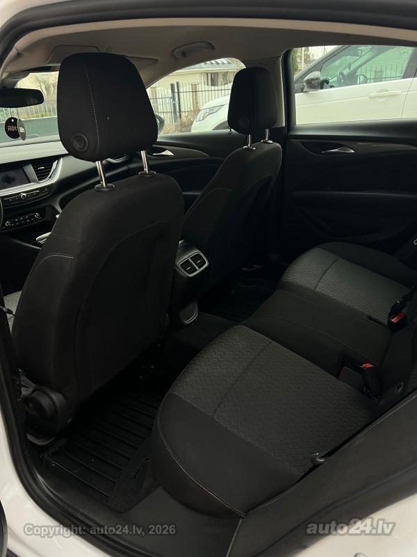 Opel Insignia 2019 Jehvi, ar dzinēja tilpumu 1.50 L un nobraukumu 139 tūkst. km par 9990 €, foto 11 vietnē AUTOMOTO.COM.LV