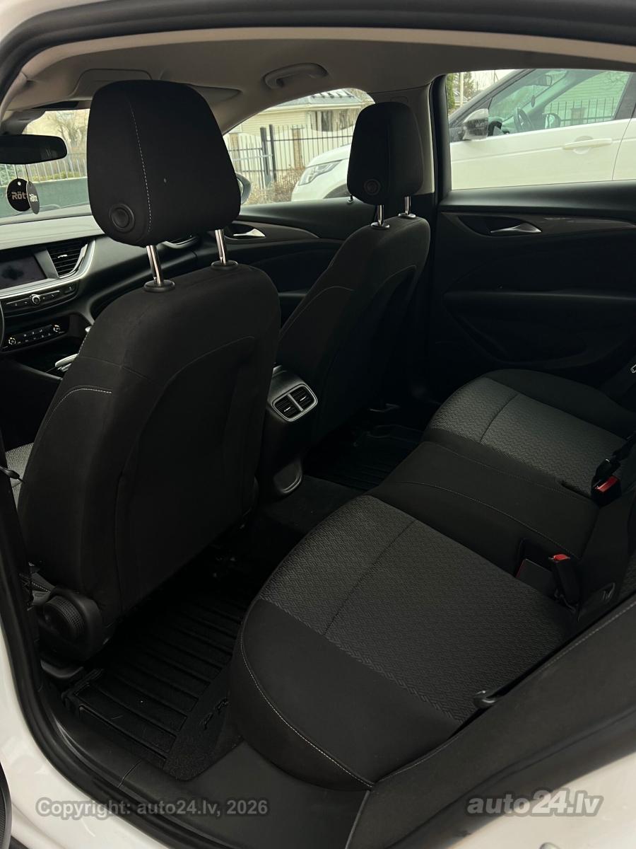 Opel Insignia 2019 in Johvi, with an engine capacity of 1.50 L and mileage of 139 thousand km for 9990 €, photo 11 on AUTOMOTO.COM.LV