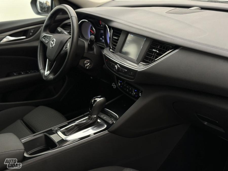 Opel Insignia 2020 in Avizieniai, with an engine capacity of 1.60 L and mileage of 43 thousand km for 15990 €, photo 14 on AUTOMOTO.COM.LV