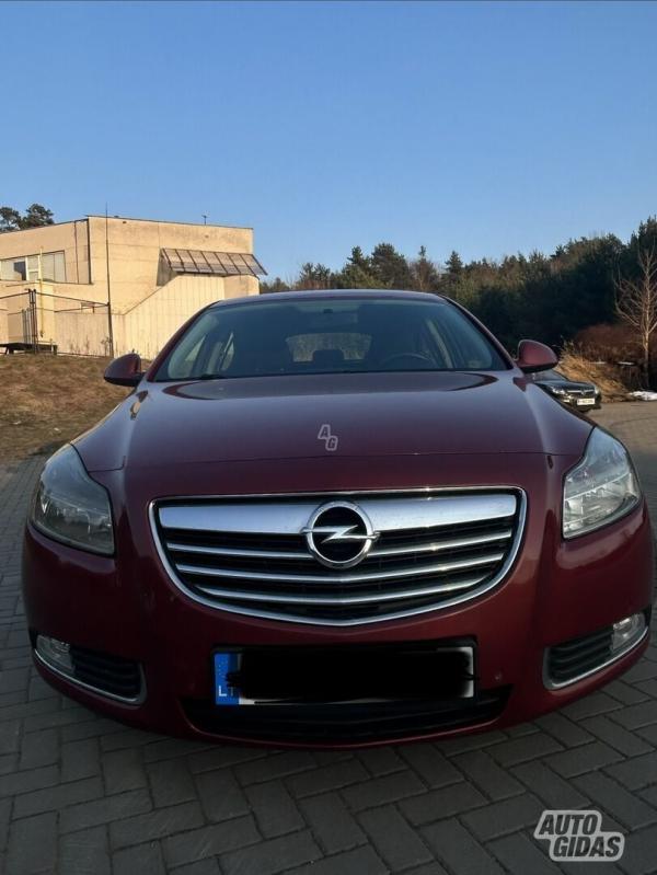 Red Opel Insignia 2010 in Vilnius, with an engine capacity of 1.90 L and mileage of 271 thousand km for 3200 €, photo 4 on AUTOMOTO.COM.LV
