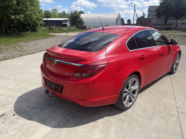 Sarkans Opel Insignia 2011 Kelmė, ar dzinēja tilpumu 1.96 L un nobraukumu 349 tūkst. km par 3200 €, foto 7 vietnē AUTOMOTO.COM.LV