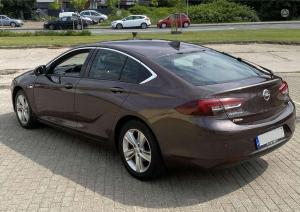 Sarkans Opel Insignia 2017 Viļņa, ar dzinēja tilpumu 1.60 L un nobraukumu 146 tūkst. km par 6900 €, foto 4 vietnē AUTOMOTO.COM.LV