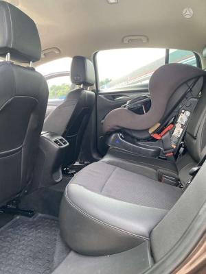 Sarkans Opel Insignia 2017 Viļņa, ar dzinēja tilpumu 1.60 L un nobraukumu 146 tūkst. km par 6900 €, foto 13 vietnē AUTOMOTO.COM.LV