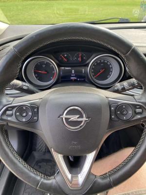 Sarkans Opel Insignia 2017 Viļņa, ar dzinēja tilpumu 1.60 L un nobraukumu 146 tūkst. km par 6900 €, foto 14 vietnē AUTOMOTO.COM.LV