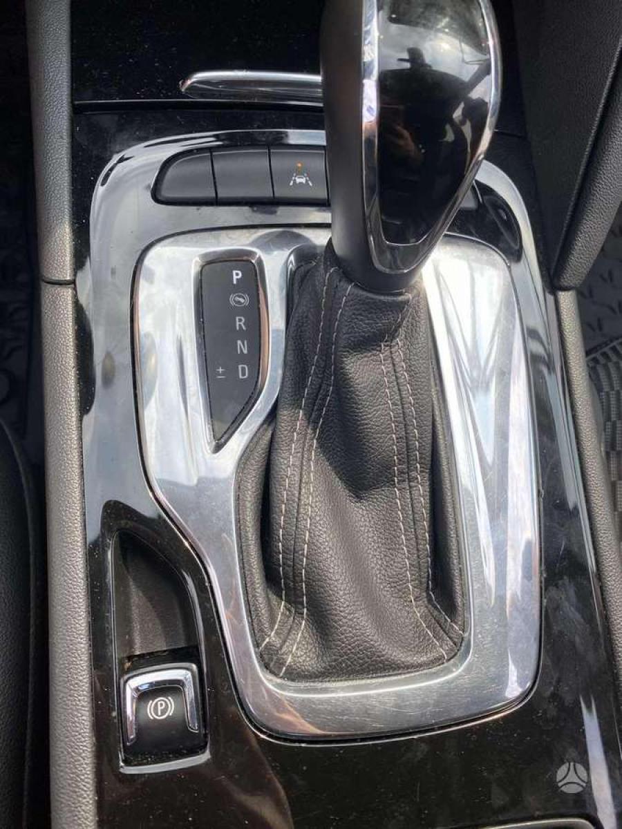 Sarkans Opel Insignia 2017 Viļņa, ar dzinēja tilpumu 1.60 L un nobraukumu 146 tūkst. km par 6900 €, foto 19 vietnē AUTOMOTO.COM.LV