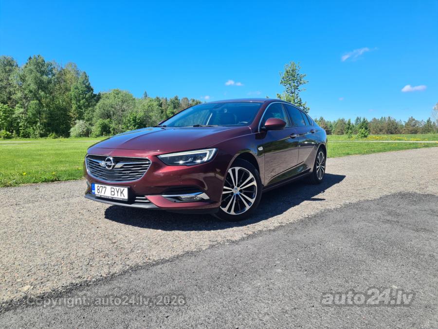 Red Opel Insignia 2018 in Tallinn, with an engine capacity of 1.50 L and mileage of 202 thousand km for 11990 €, photo 1 on AUTOMOTO.COM.LV