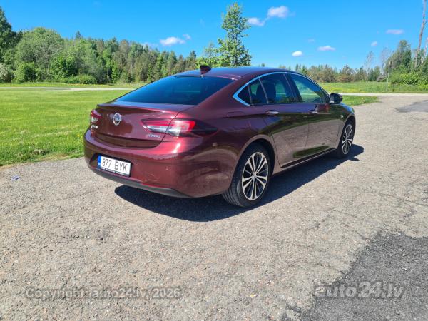 Sarkans Opel Insignia 2018 Tallina, ar dzinēja tilpumu 1.50 L un nobraukumu 202 tūkst. km par 11990 €, foto 5 vietnē AUTOMOTO.COM.LV