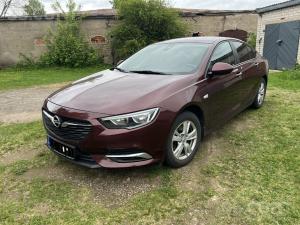Sarkans Opel Insignia 2018 Aizkraukle, ar dzinēja tilpumu 1.50 L un nobraukumu 114 tūkst. km par 11000 €, foto  vietnē AUTOMOTO.COM.LV