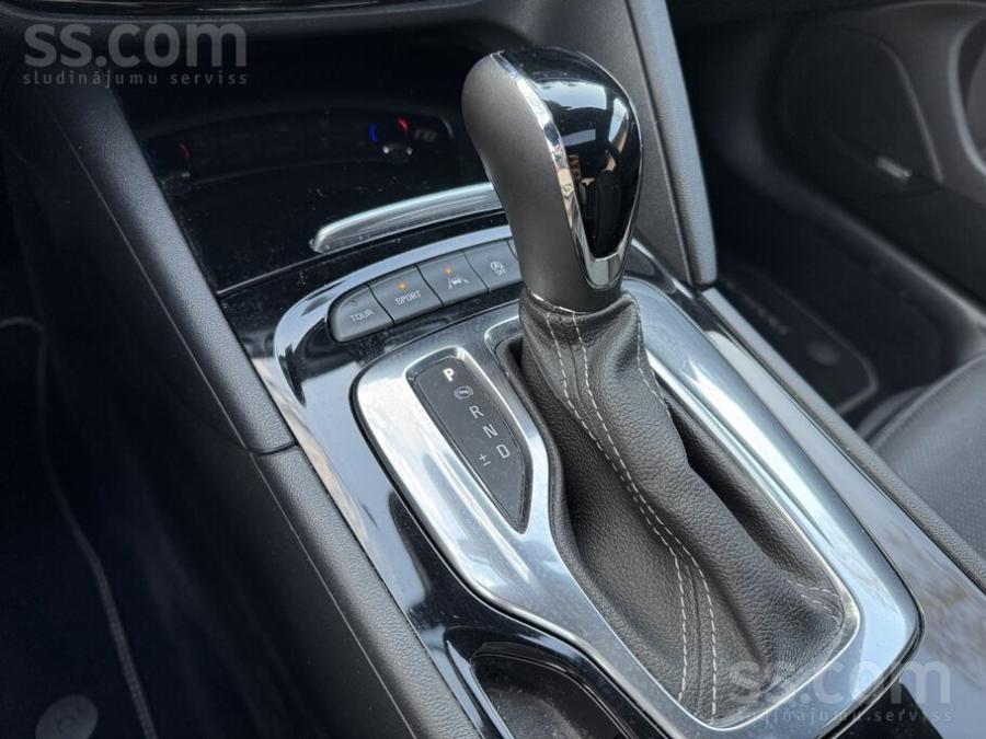 Sarkans Opel Insignia 2018 Rīga, ar dzinēja tilpumu 2.00 L un nobraukumu 138 tūkst. km par 15900 €, foto 19 vietnē AUTOMOTO.COM.LV