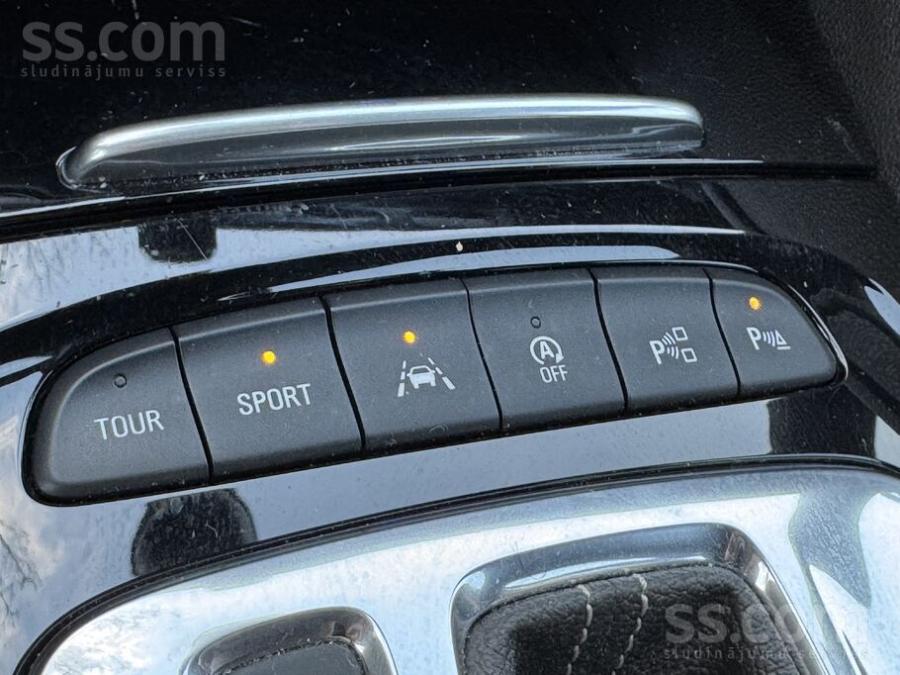 Sarkans Opel Insignia 2018 Rīga, ar dzinēja tilpumu 2.00 L un nobraukumu 138 tūkst. km par 15900 €, foto 20 vietnē AUTOMOTO.COM.LV