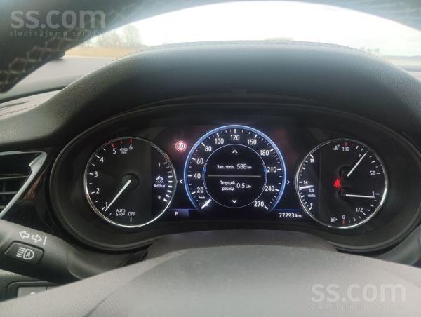 Red Opel Insignia 2018 in Riga, with an engine capacity of 2.00 L and mileage of 79 thousand km for 14150 €, photo 6 on AUTOMOTO.COM.LV