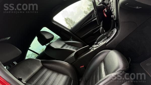 Sarkans Opel Insignia 2010 Rīga, ar dzinēja tilpumu 2.00 L un nobraukumu 305 tūkst. km par 2450 €, foto 7 vietnē AUTOMOTO.COM.LV