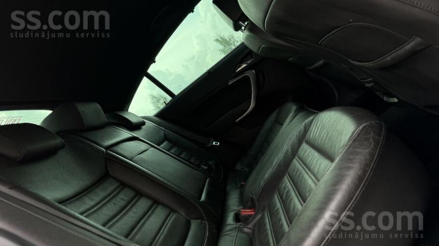 Sarkans Opel Insignia 2010 Rīga, ar dzinēja tilpumu 2.00 L un nobraukumu 305 tūkst. km par 2450 €, foto 9 vietnē AUTOMOTO.COM.LV