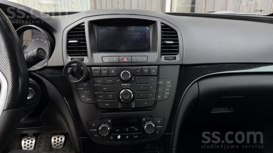 Sarkans Opel Insignia 2010 Rīga, ar dzinēja tilpumu 2.00 L un nobraukumu 305 tūkst. km par 2450 €, foto 14 vietnē AUTOMOTO.COM.LV
