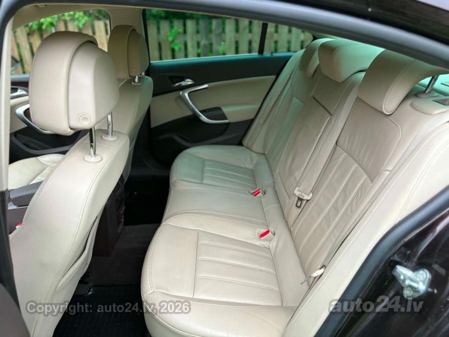 Sarkans Opel Insignia 2011 Tallina, ar dzinēja tilpumu 2.00 L un nobraukumu 350 tūkst. km par 3500 €, foto 6 vietnē AUTOMOTO.COM.LV
