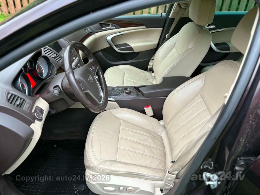 Sarkans Opel Insignia 2011 Tallina, ar dzinēja tilpumu 2.00 L un nobraukumu 350 tūkst. km par 3500 €, foto 7 vietnē AUTOMOTO.COM.LV