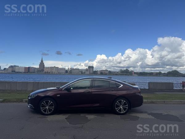 Sarkans Opel Insignia 2018 Rīga, ar dzinēja tilpumu 2.00 L un nobraukumu 213 tūkst. km par 11200 €, foto 1 vietnē AUTOMOTO.COM.LV