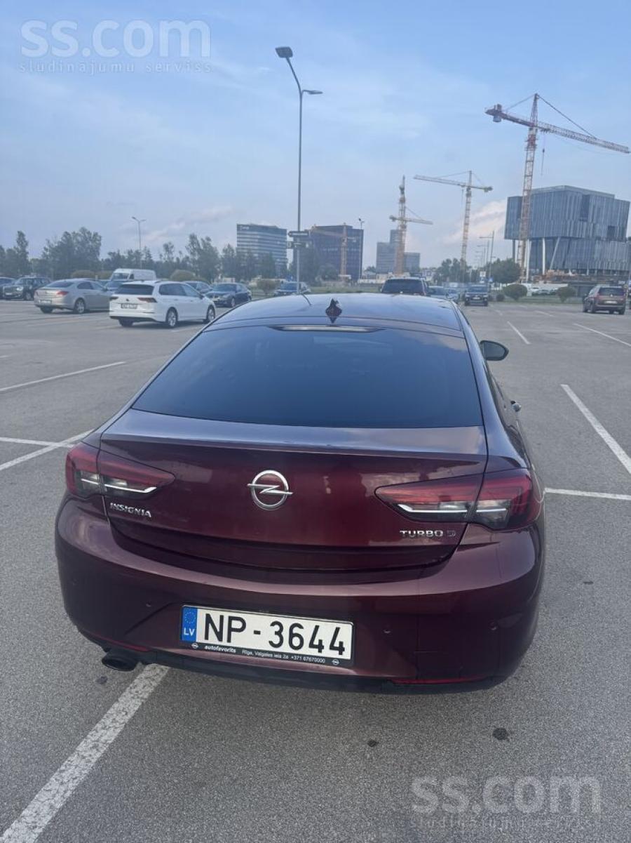 Sarkans Opel Insignia 2018 Rīga, ar dzinēja tilpumu 2.00 L un nobraukumu 215 tūkst. km par 9950 €, foto 3 vietnē AUTOMOTO.COM.LV
