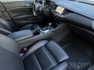 Красный Опель Инсигния 2022 в Рига, объемом двигателя 1.50 л и пробегом 89 тыс. км за 15950 €, фото 20 на AUTOMOTO.COM.LV