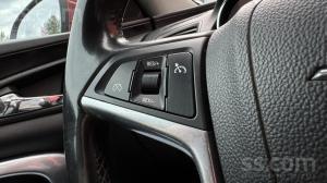 Red Opel Insignia 2009 in Riga, with an engine capacity of 2.00 L and mileage of 342 thousand km for 1990 €, photo 17 on AUTOMOTO.COM.LV