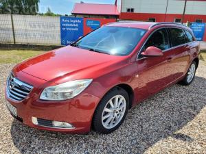 Sarkans Opel Insignia 2009 Daugavpils, ar dzinēja tilpumu 2.00 L un nobraukumu 138 tūkst. km par 3990 €, foto  vietnē AUTOMOTO.COM.LV