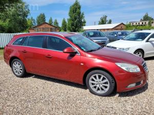 Red Opel Insignia 2009 in Daugavpils, with an engine capacity of 2.00 L and mileage of 138 thousand km for 3990 €, photo 7 on AUTOMOTO.COM.LV