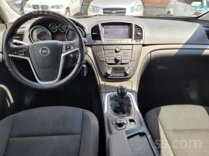 Red Opel Insignia 2009 in Daugavpils, with an engine capacity of 2.00 L and mileage of 138 thousand km for 3990 €, photo 16 on AUTOMOTO.COM.LV