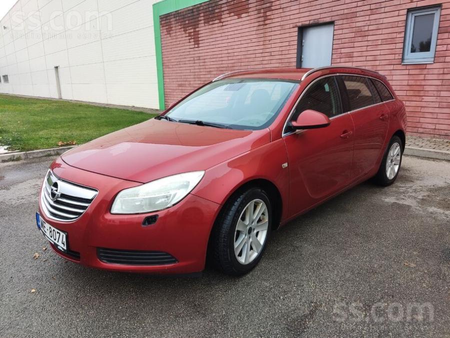Red Opel Insignia 2009 in Tukums, with an engine capacity of 2.00 L and mileage of 350 thousand km for 2200 €, photo 1 on AUTOMOTO.COM.LV