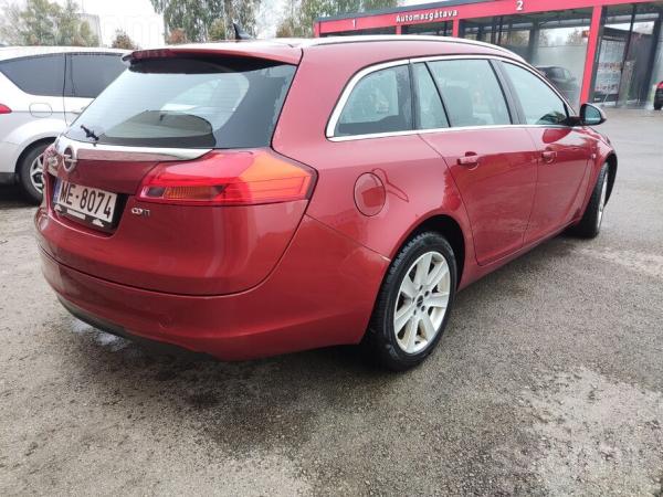 Sarkans Opel Insignia 2009 Tukums, ar dzinēja tilpumu 2.00 L un nobraukumu 350 tūkst. km par 2200 €, foto 4 vietnē AUTOMOTO.COM.LV
