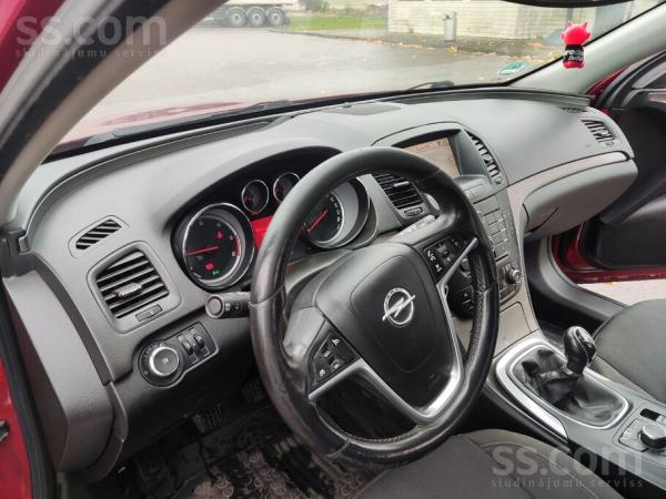 Sarkans Opel Insignia 2009 Tukums, ar dzinēja tilpumu 2.00 L un nobraukumu 350 tūkst. km par 2200 €, foto 7 vietnē AUTOMOTO.COM.LV