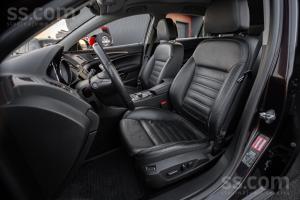 Sarkans Opel Insignia 2010 Jelgava, ar dzinēja tilpumu 2.00 L un nobraukumu 0 tūkst. km par 4490 €, foto 13 vietnē AUTOMOTO.COM.LV