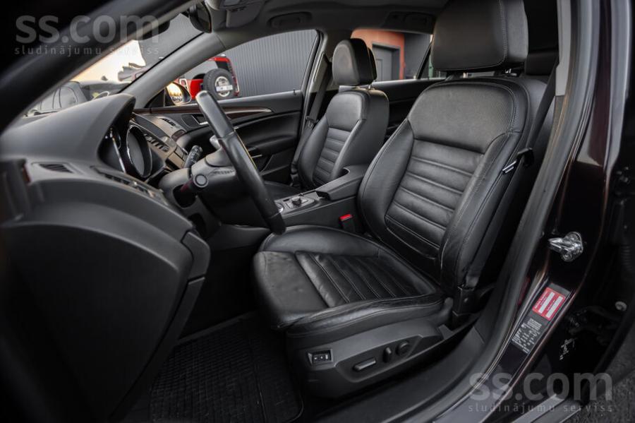 Sarkans Opel Insignia 2010 Jelgava, ar dzinēja tilpumu 2.00 L un nobraukumu 0 tūkst. km par 4490 €, foto 13 vietnē AUTOMOTO.COM.LV