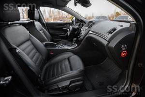 Sarkans Opel Insignia 2010 Jelgava, ar dzinēja tilpumu 2.00 L un nobraukumu 0 tūkst. km par 4490 €, foto 14 vietnē AUTOMOTO.COM.LV