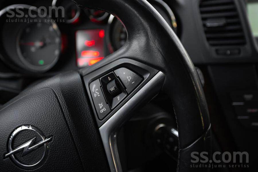 Sarkans Opel Insignia 2010 Jelgava, ar dzinēja tilpumu 2.00 L un nobraukumu 0 tūkst. km par 4490 €, foto 23 vietnē AUTOMOTO.COM.LV