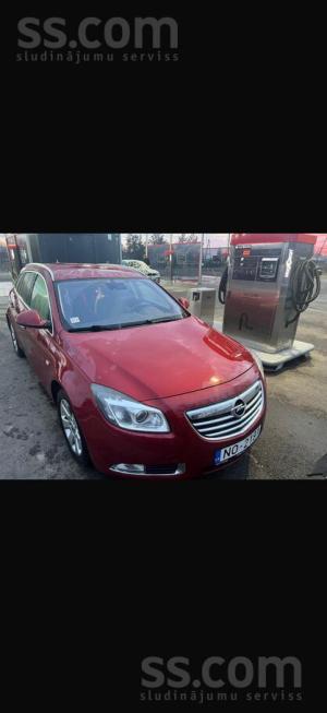 Red Opel Insignia 2010 in Daugavpils, with an engine capacity of 2.00 L and mileage of 348 thousand km for 3300 €, photo  on AUTOMOTO.COM.LV