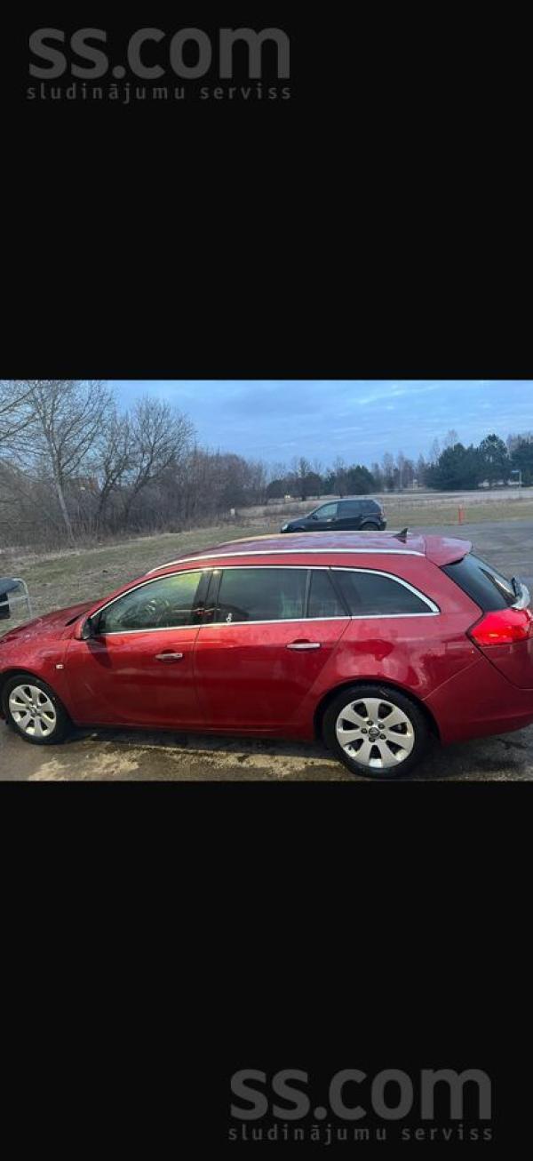 Sarkans Opel Insignia 2010 Daugavpils, ar dzinēja tilpumu 2.00 L un nobraukumu 348 tūkst. km par 3300 €, foto 6 vietnē AUTOMOTO.COM.LV