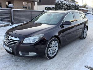 Sarkans Opel Insignia 2011 Viļņa, ar dzinēja tilpumu 1.96 L un nobraukumu 317 tūkst. km par 1950 €, foto  vietnē AUTOMOTO.COM.LV