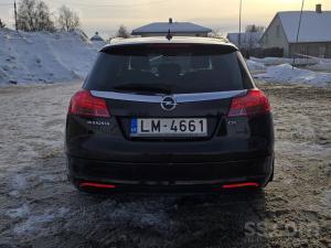 Red Opel Insignia 2011 in Daugavpils, with an engine capacity of 2.00 L and mileage of 0 thousand km for 3200 €, photo 7 on AUTOMOTO.COM.LV