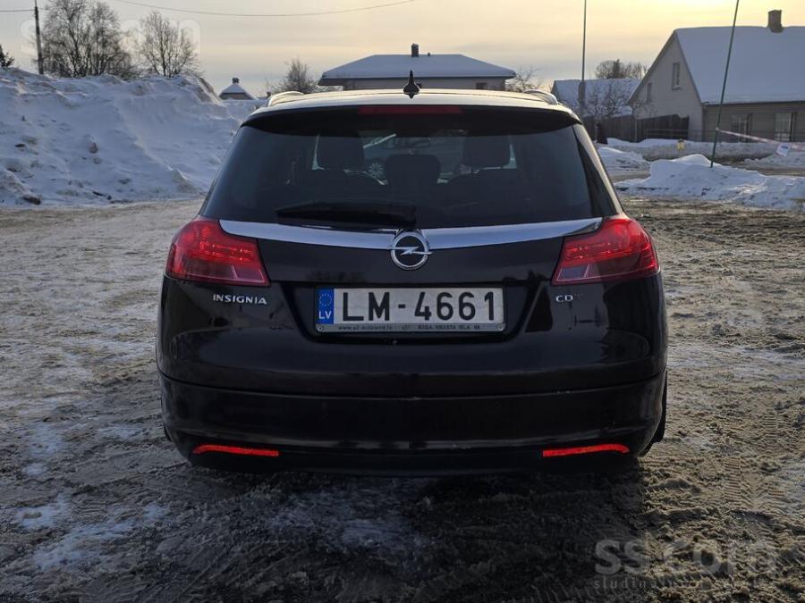Red Opel Insignia 2011 in Daugavpils, with an engine capacity of 2.00 L and mileage of 0 thousand km for 3200 €, photo 7 on AUTOMOTO.COM.LV