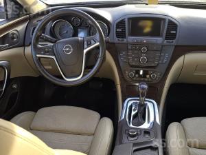 Red Opel Insignia 2011 in Daugavpils, with an engine capacity of 2.00 L and mileage of 0 thousand km for 3200 €, photo 18 on AUTOMOTO.COM.LV