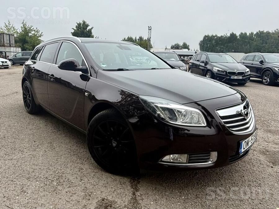 Sarkans Opel Insignia 2011 Rīga, ar dzinēja tilpumu 2.00 L un nobraukumu 0 tūkst. km par 4550 €, foto 12 vietnē AUTOMOTO.COM.LV