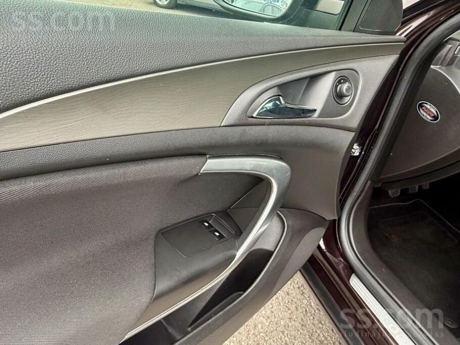 Sarkans Opel Insignia 2011 Rīga, ar dzinēja tilpumu 2.00 L un nobraukumu 0 tūkst. km par 4550 €, foto 16 vietnē AUTOMOTO.COM.LV