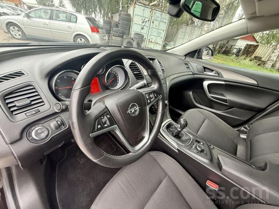 Sarkans Opel Insignia 2011 Rīga, ar dzinēja tilpumu 2.00 L un nobraukumu 0 tūkst. km par 4550 €, foto 20 vietnē AUTOMOTO.COM.LV